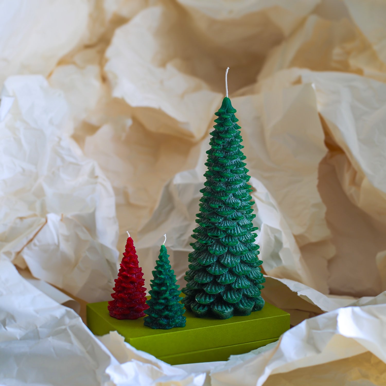 Large Christmas Tree Candle – Recycled Wax